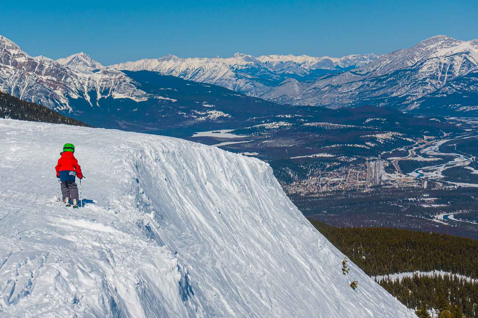 Skiing Activities | All about Jasper National Park