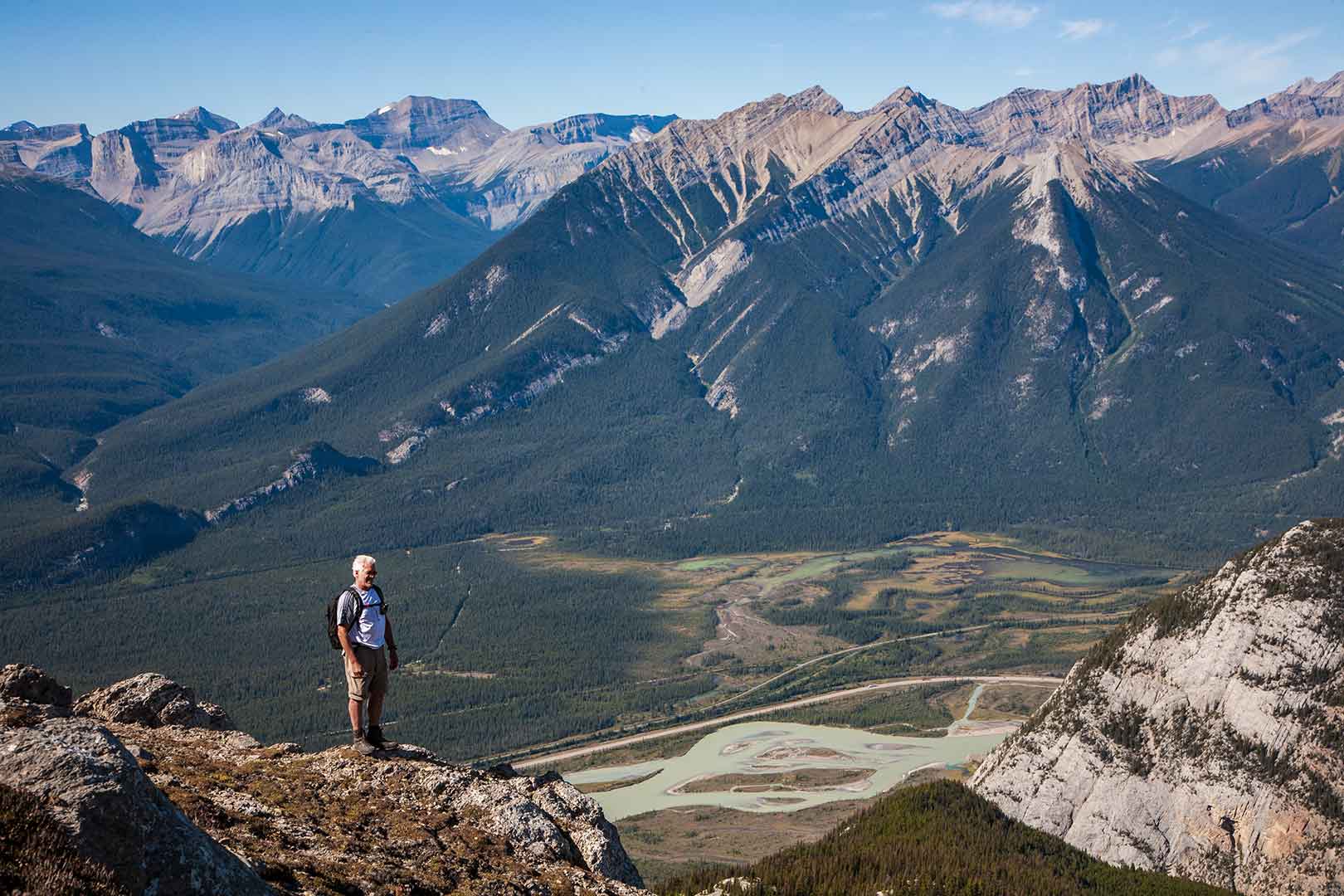 Hiking Hawk Mountain | All about Jasper National Park