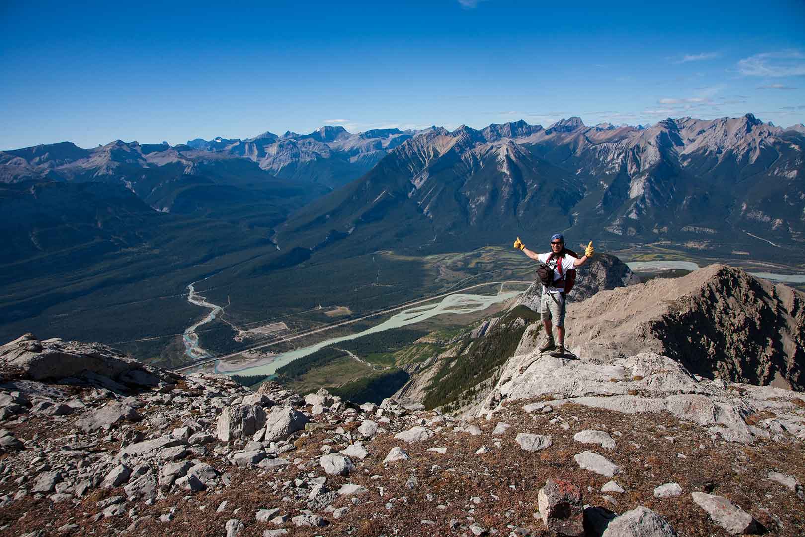 Hiking Hawk Mountain | All about Jasper National Park