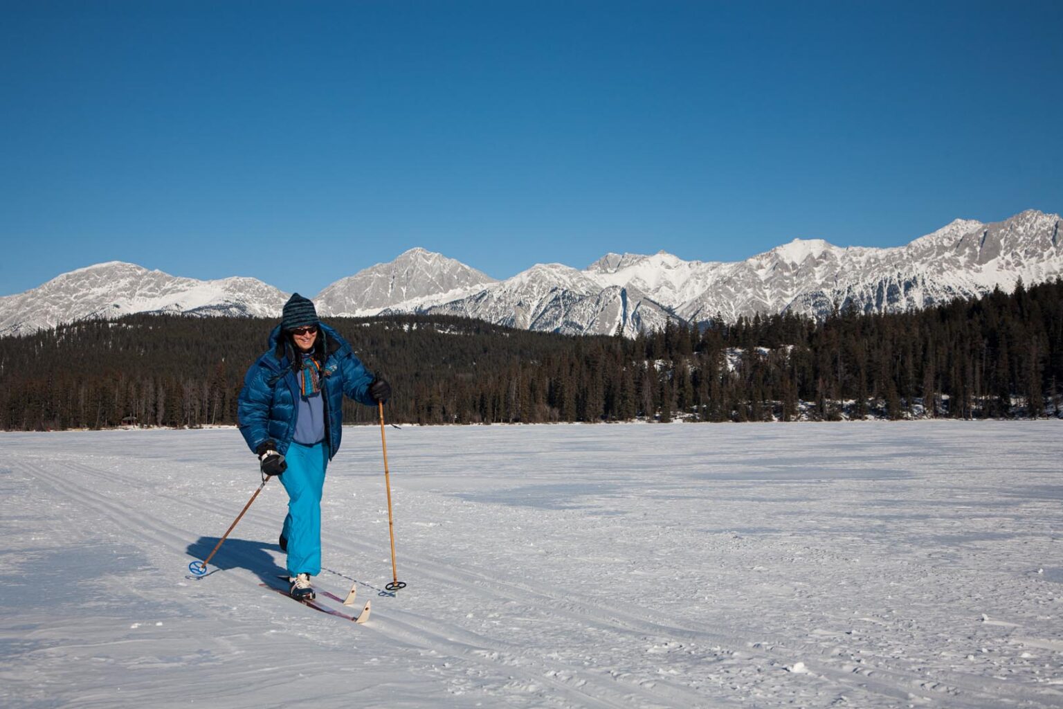 Cross-Country Ski Pyramid Lake | All about Jasper National Park