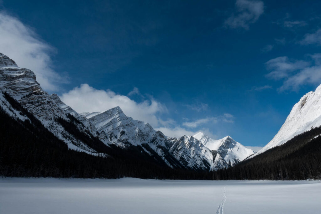 Cross-Country Ski Summit Lakes | All about Jasper National Park