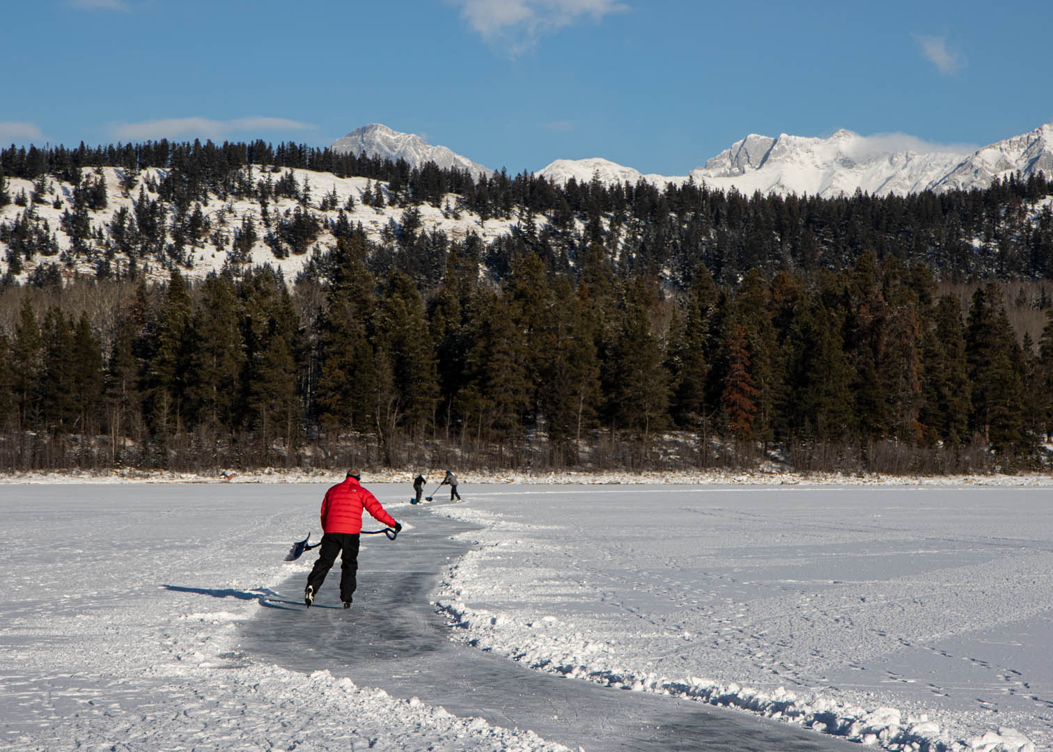 Skating Patricia Lake | All about Jasper National Park