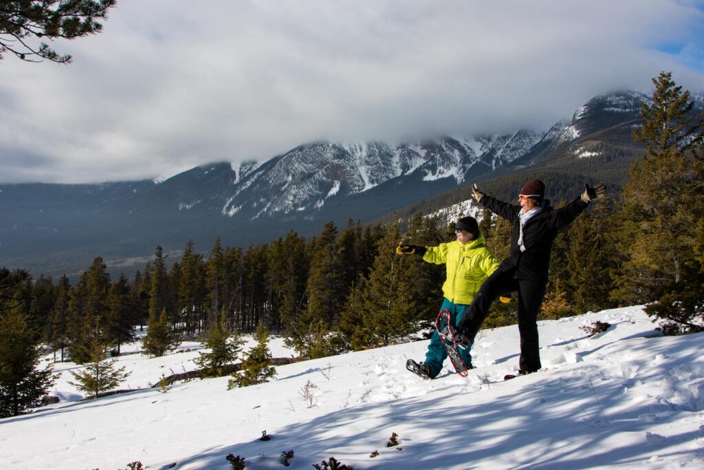 Snowshoe Activities | All about Jasper National Park