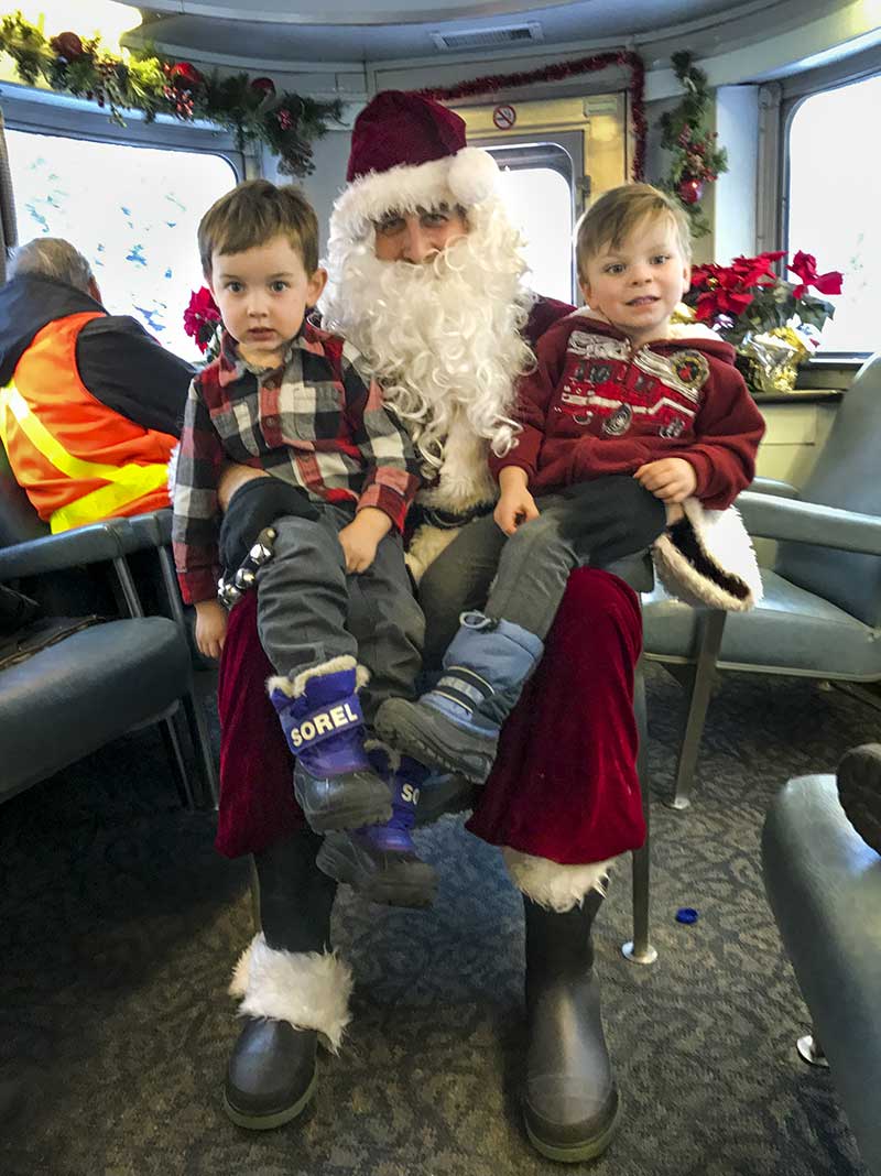 santa-photo-op | All about Jasper National Park